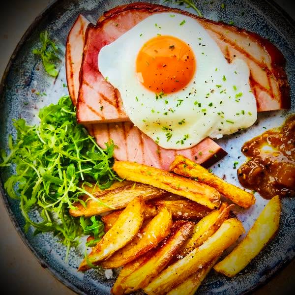 New Lunch Deal Pear Tree Hotel | The place to eat in Ripley Pear Tree Hotel